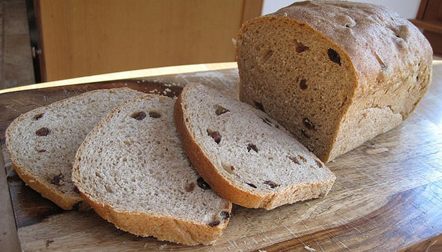 Recipe: Grape-Nuts Raisin Bread | PeaceHealth