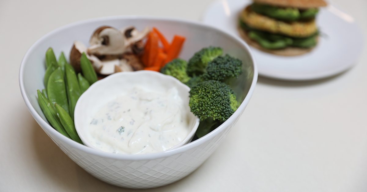 Recipe: Touchdown herb dip | PeaceHealth